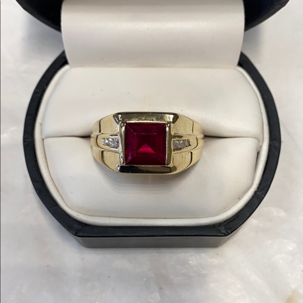 14k Gold Ruby Ring - Gem
